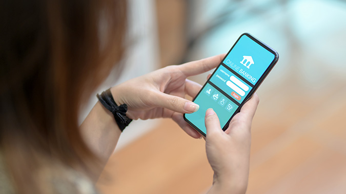 Survey Finds More Consumers Using Mobile Banking Apps - NJBIA